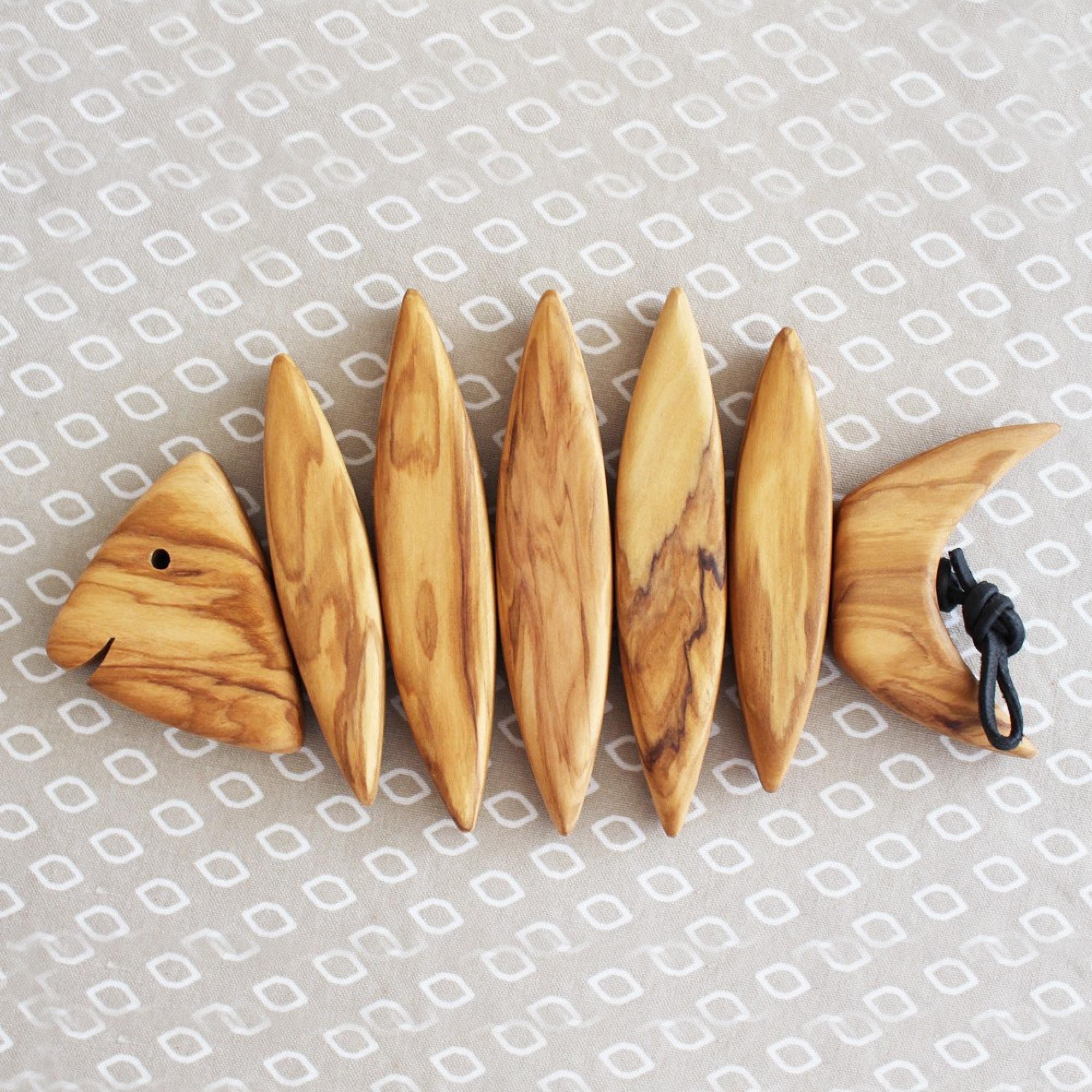 Topfuntersetzer aus Holz in Fischform kurz kaufen
